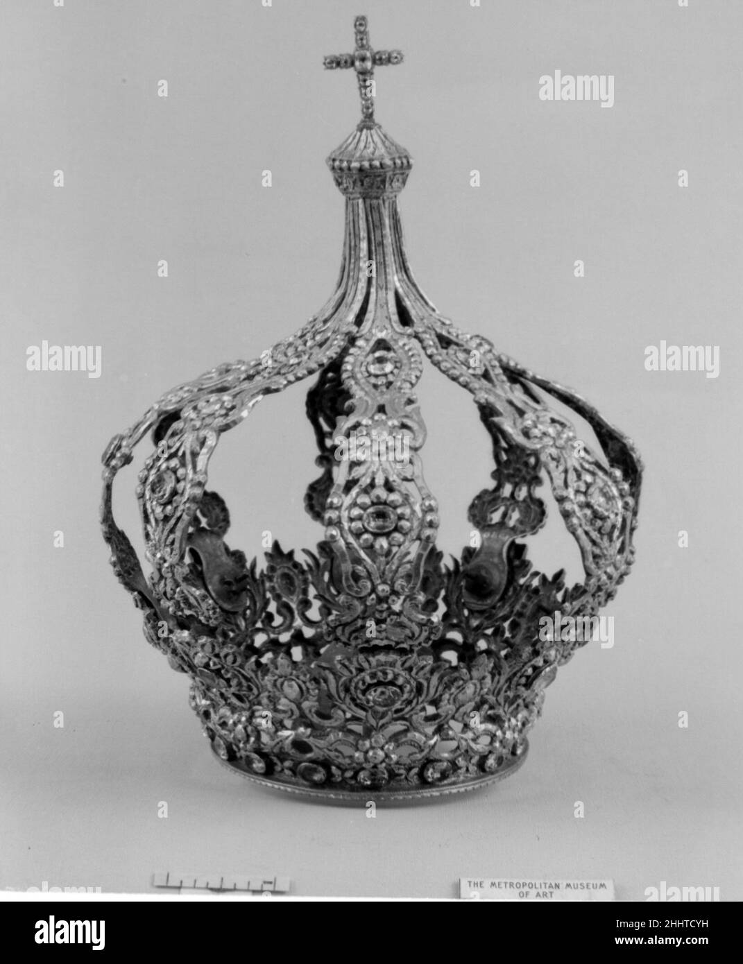 Silver jewels hi-res stock photography and images - Alamy