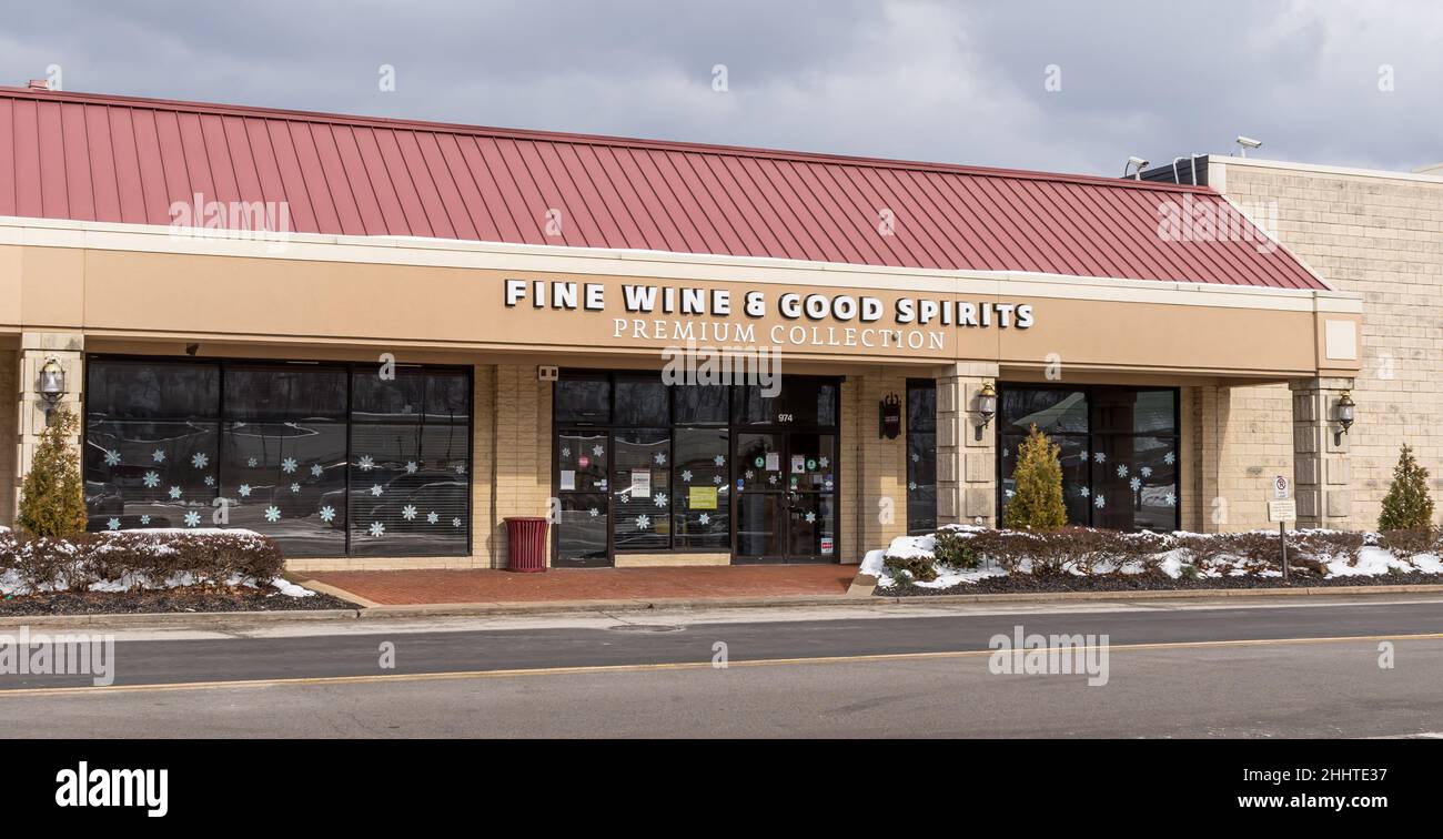 Liquor store exterior hi-res stock photography and images - Alamy