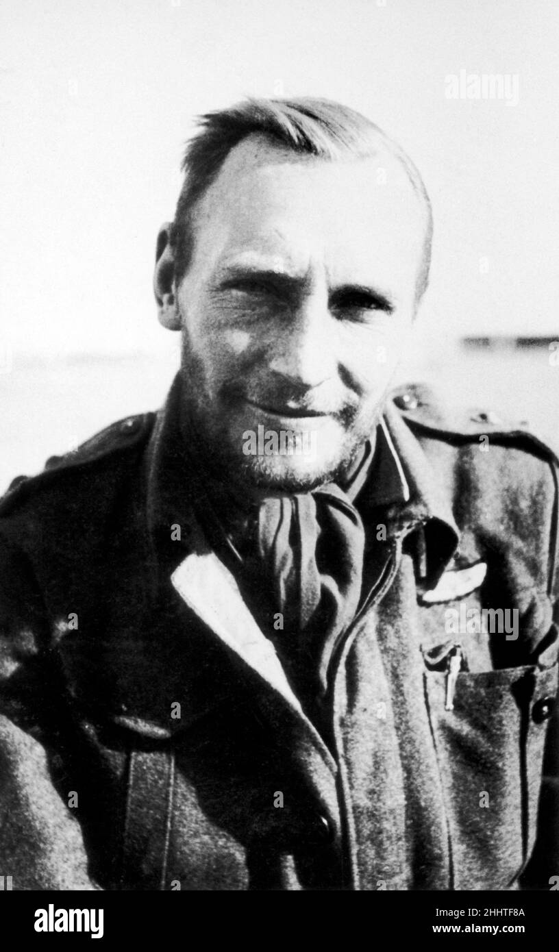 British army officer serving Black and White Stock Photos & Images - Alamy