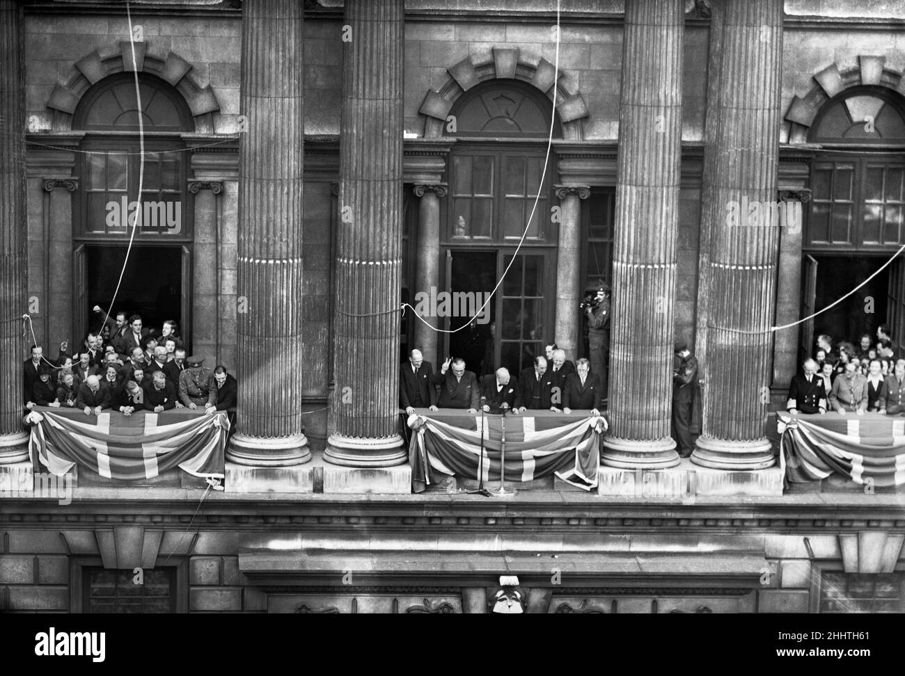 Winston churchill during the second world war hi-res stock photography ...