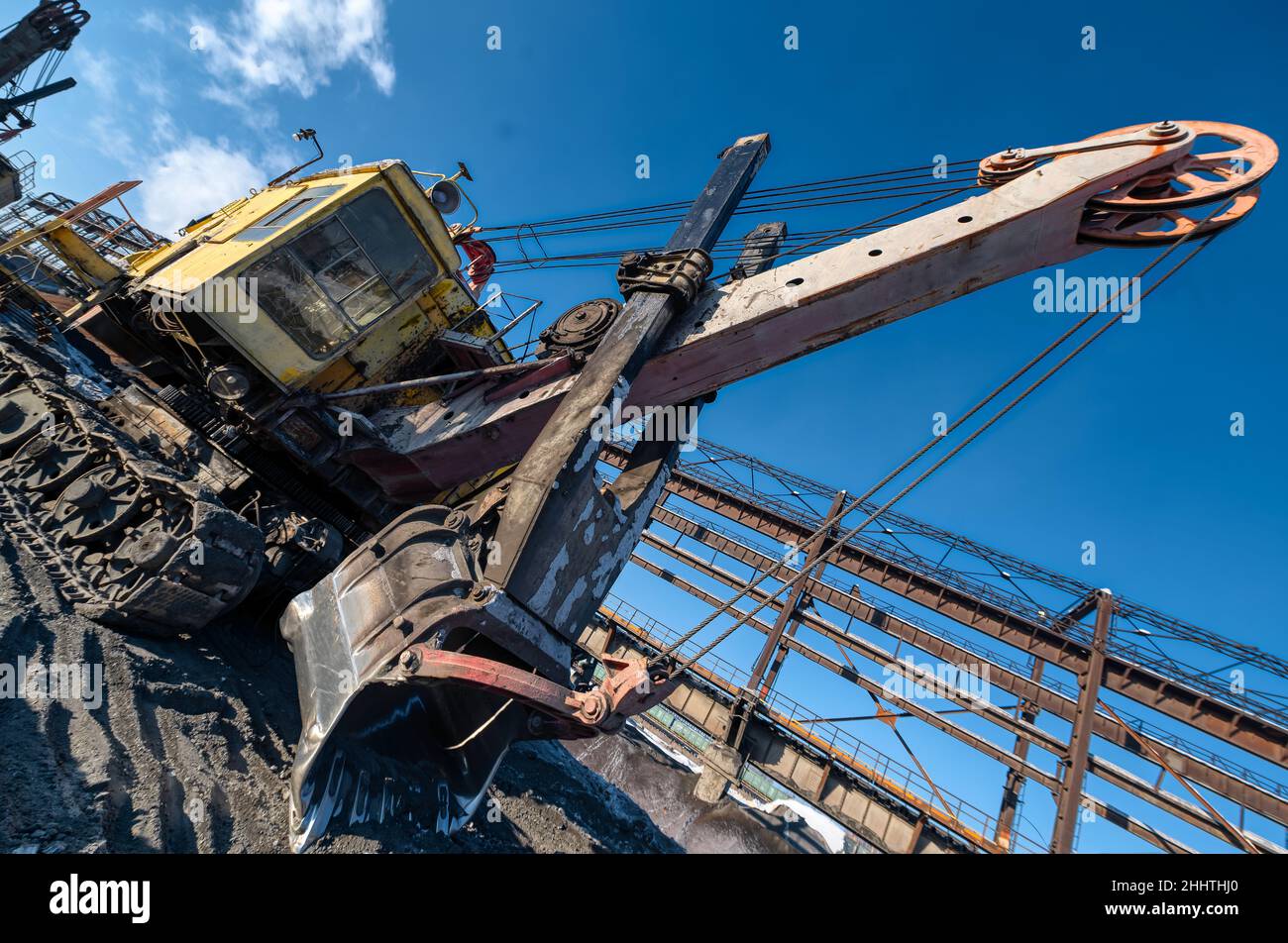 Earthmoving machine hi-res stock photography and images - Alamy