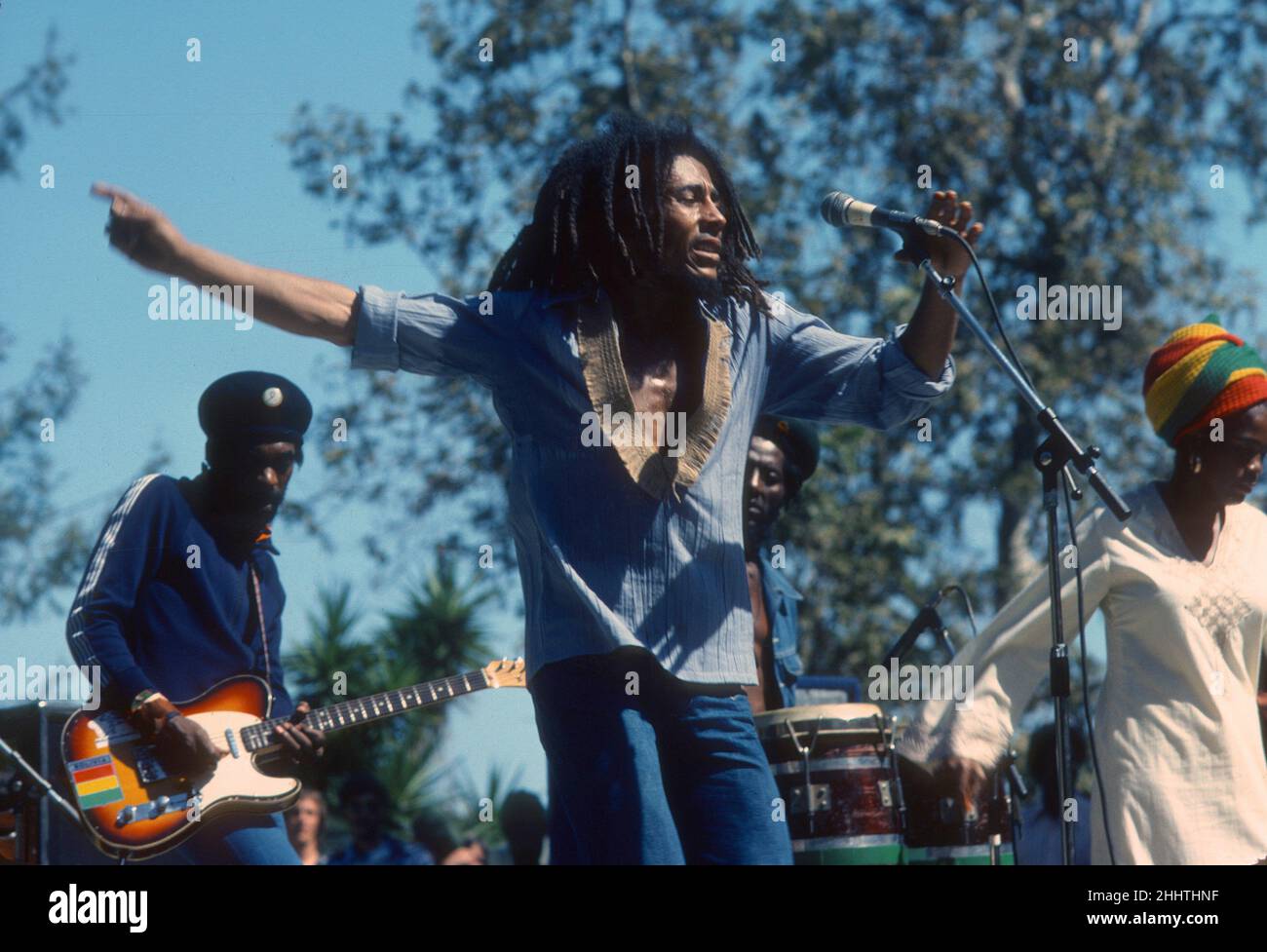 Bob marley 1976 hi-res stock photography and images - Alamy