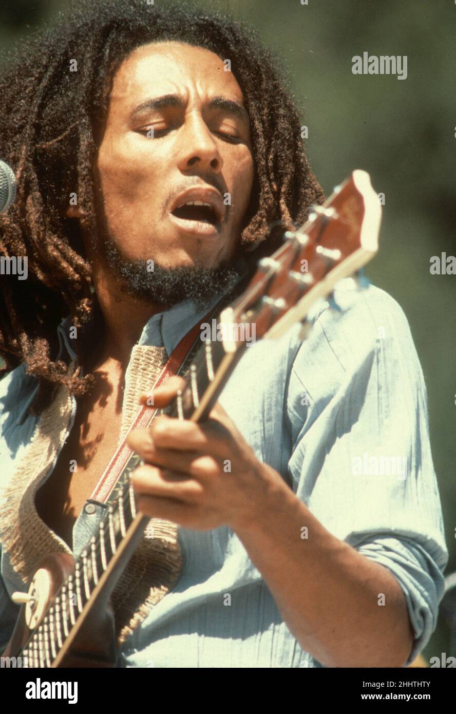 Bob marley wailers 1976 hi-res stock photography and images - Alamy