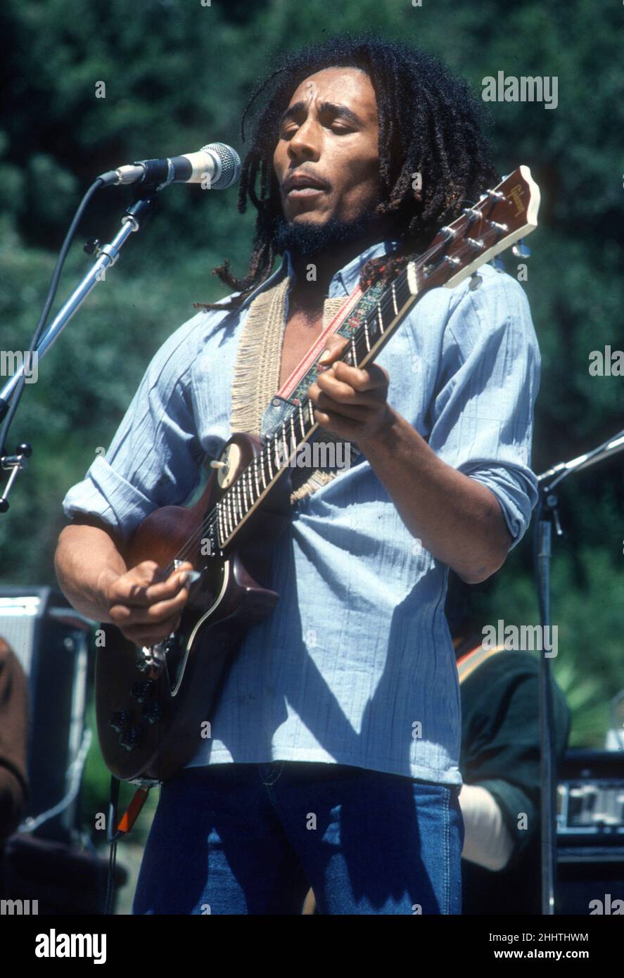Bob marley wailers 1976 hi-res stock photography and images - Alamy
