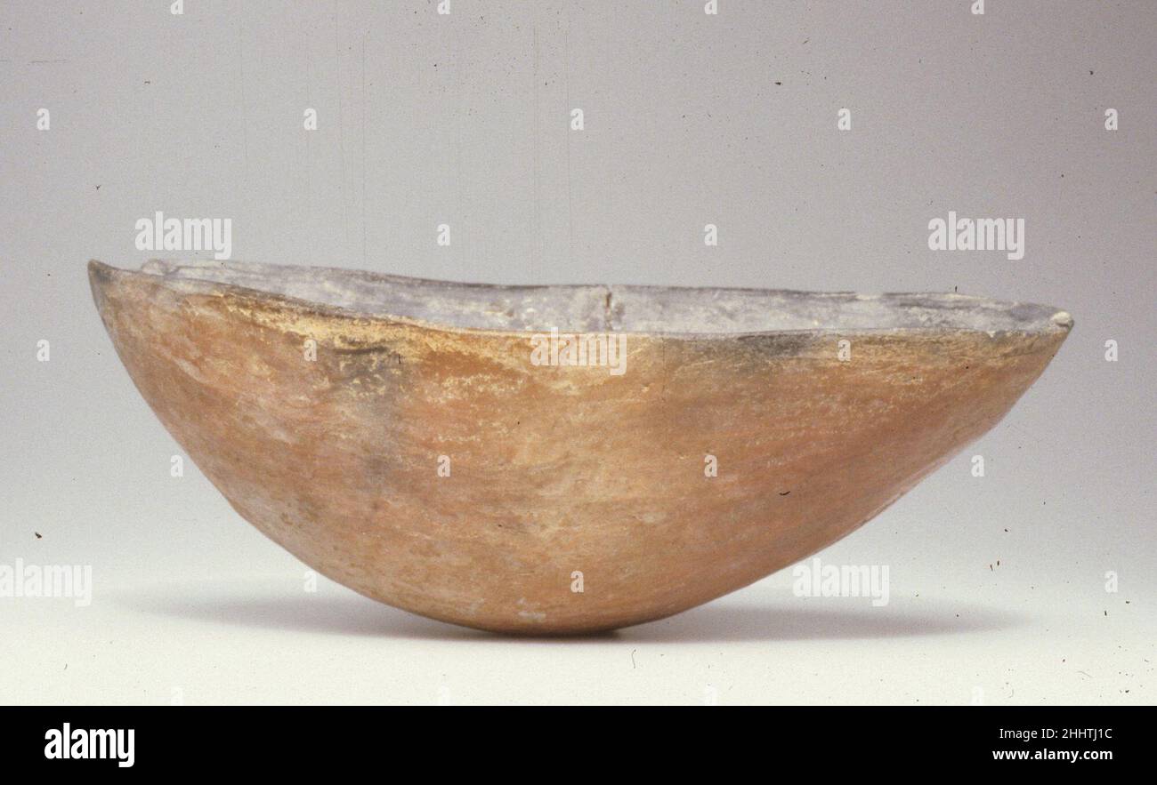 Black topped red ware bowl hi-res stock photography and images - Alamy