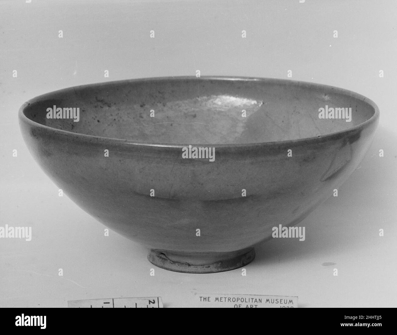 Bowl China. Bowl. China. Pottery (Jun ware). Song dynasty (960–1279 ...