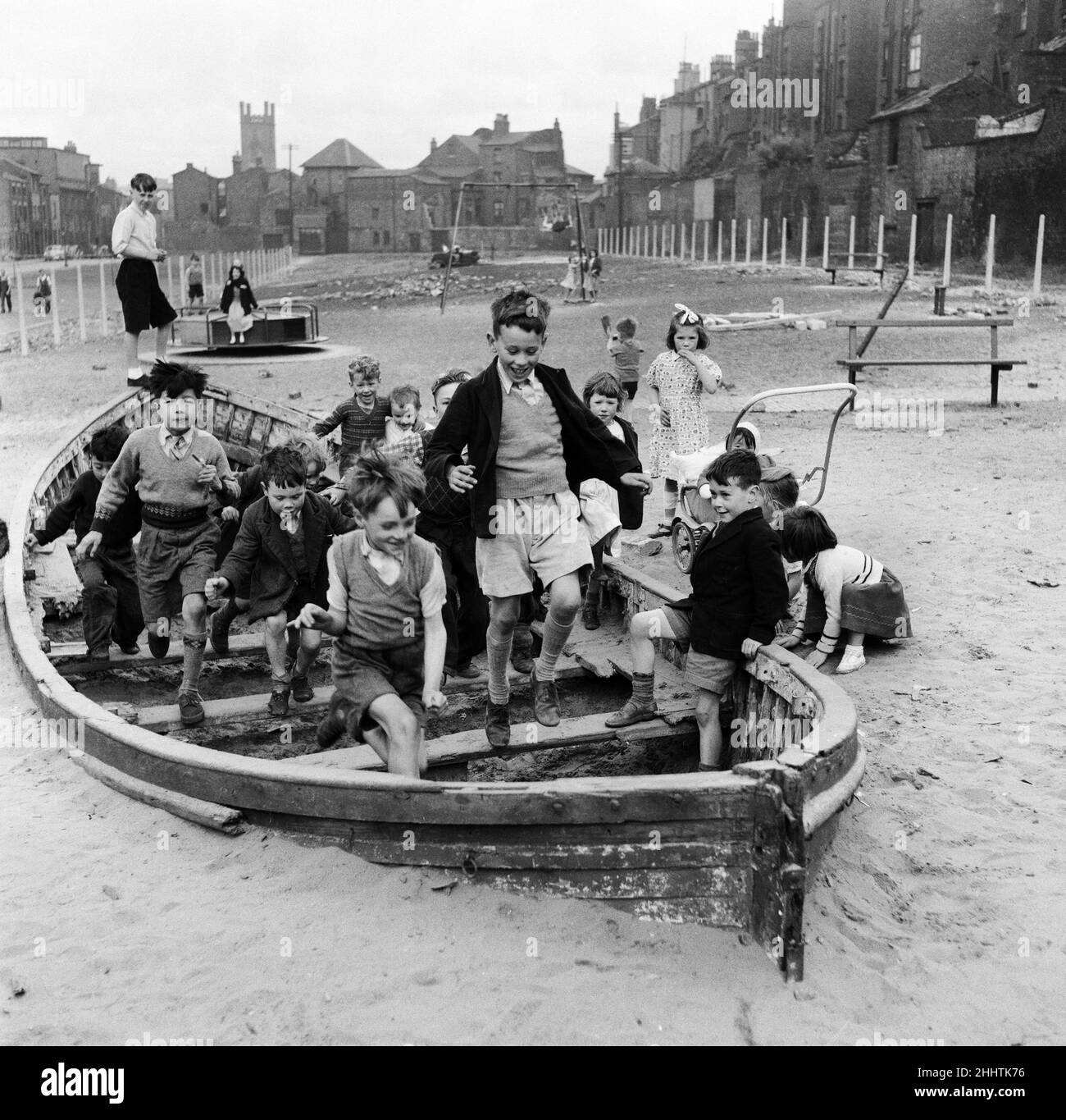 Ww2 in liverpool Black and White Stock Photos & Images - Alamy