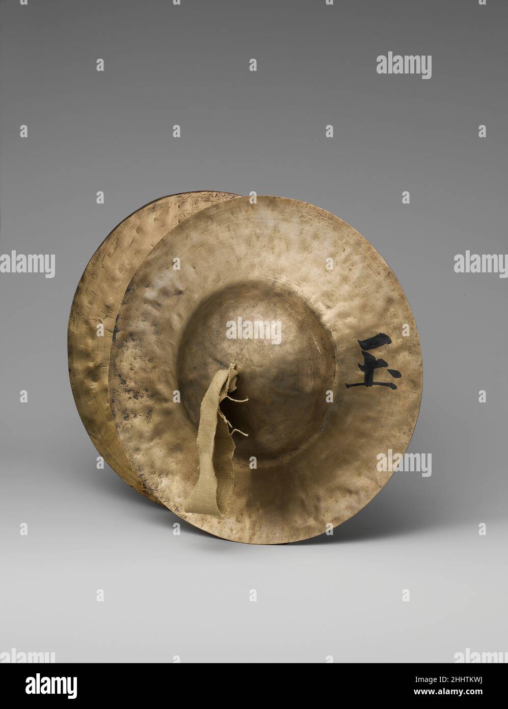 Bo (鈸 ) 19th century Chinese Bo is the generic name for pairs of ...