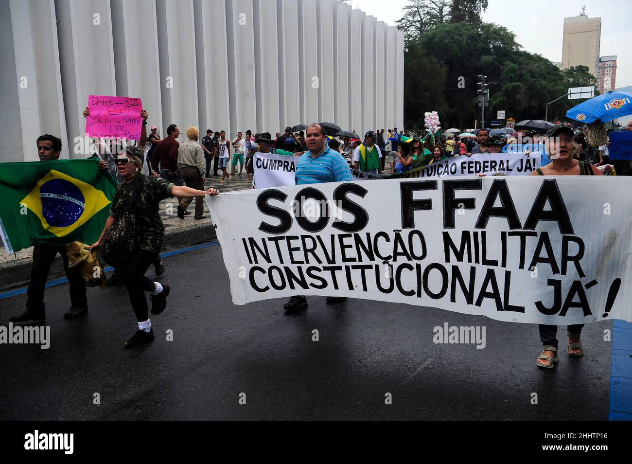 Brazilian people protest in favor of military intervention dictatorship ...