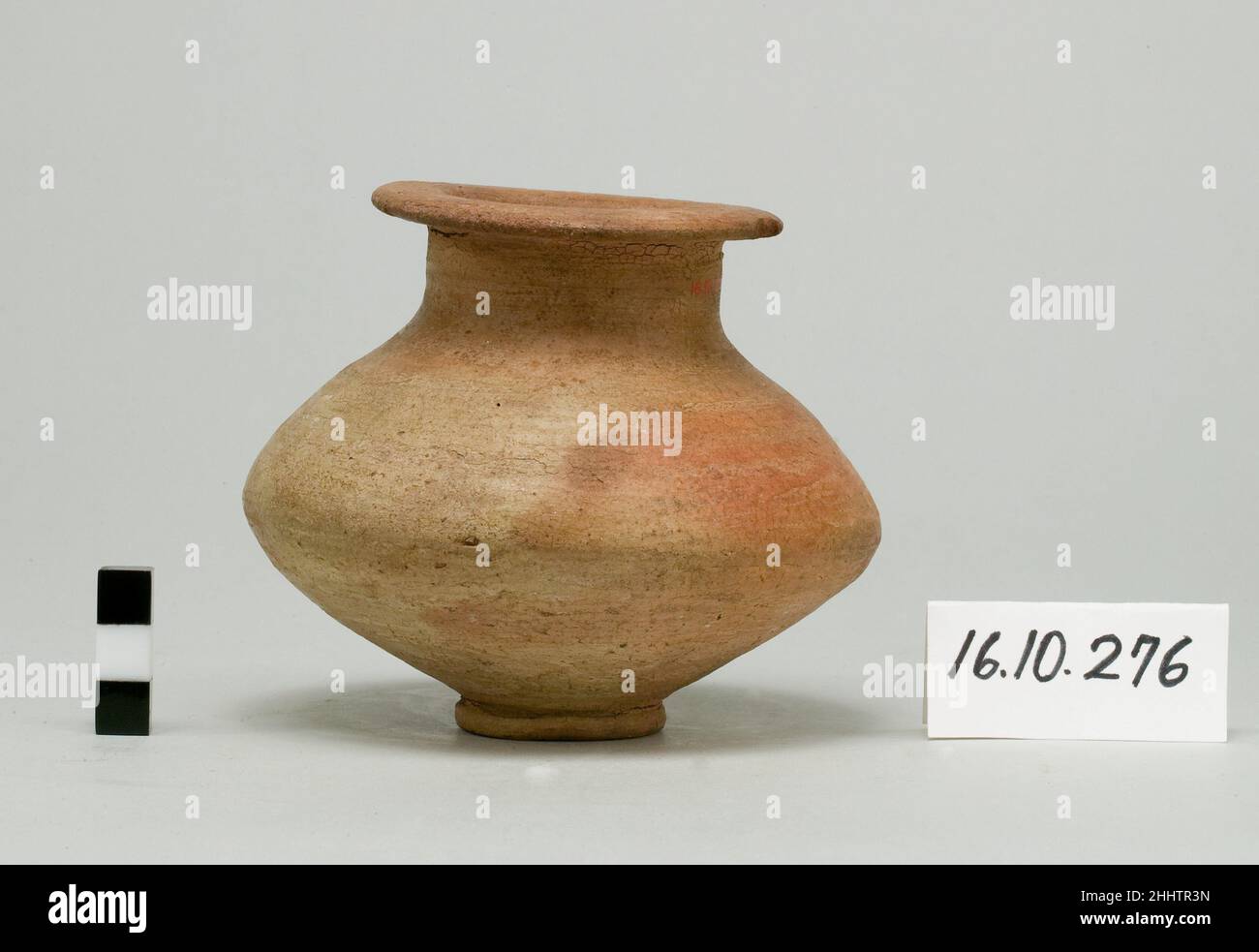 Clay burial container hi-res stock photography and images - Alamy