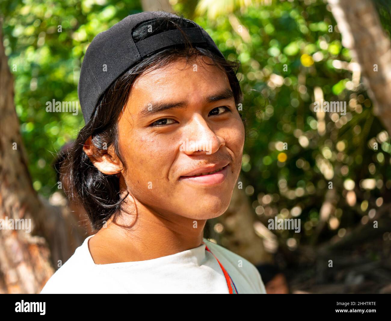 Wiwa tribe hi-res stock photography and images - Alamy