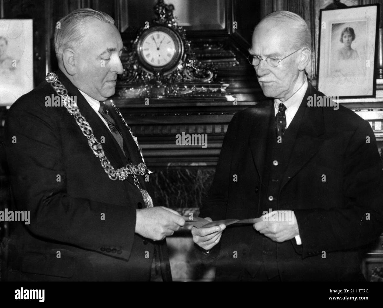 Glasgow shipping magnate Sir William Burrell who had an obsession for ...