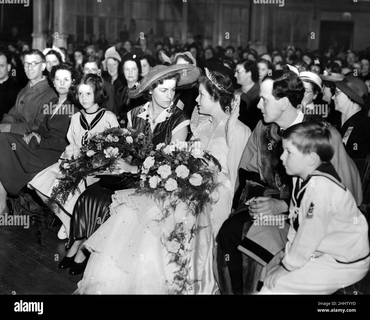 Deborah mitford hi-res stock photography and images - Alamy
