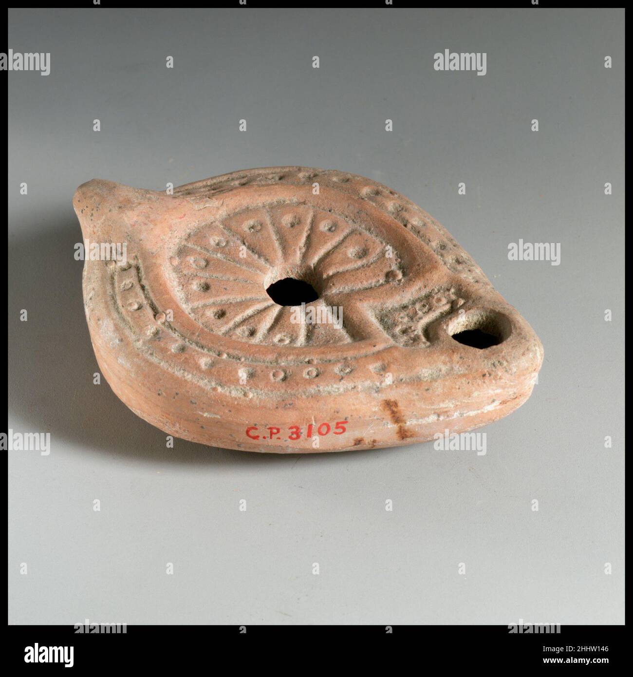 Discus shape hi-res stock photography and images - Alamy