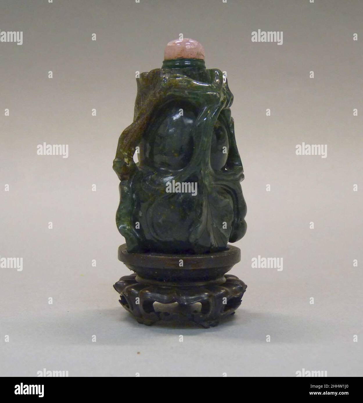 Pink tourmaline stopper hi-res stock photography and images - Alamy