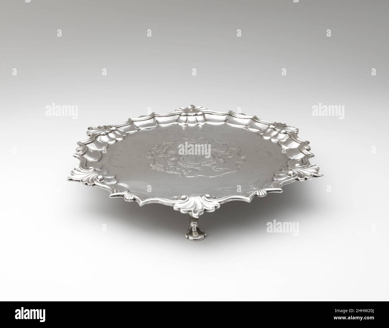 Silver salver form hi-res stock photography and images - Alamy