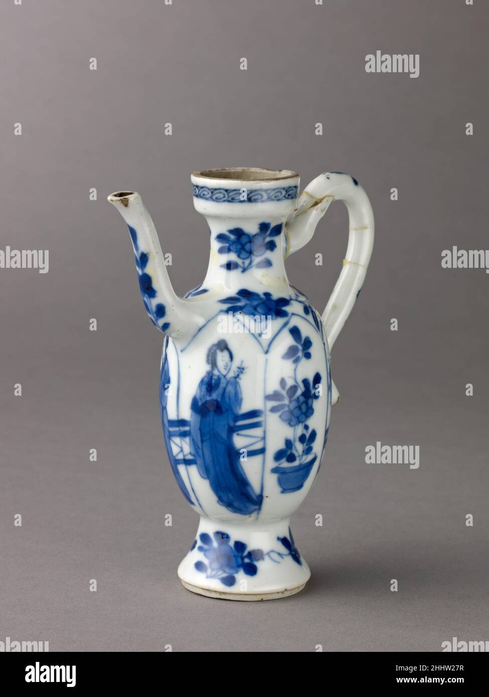 Chinese ewer hi-res stock photography and images - Alamy