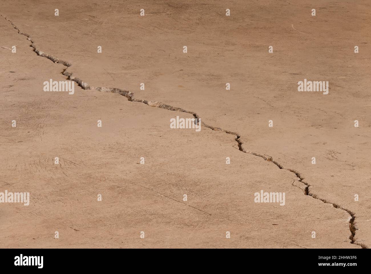 Concrete Crack Formation Stock Photo - Alamy