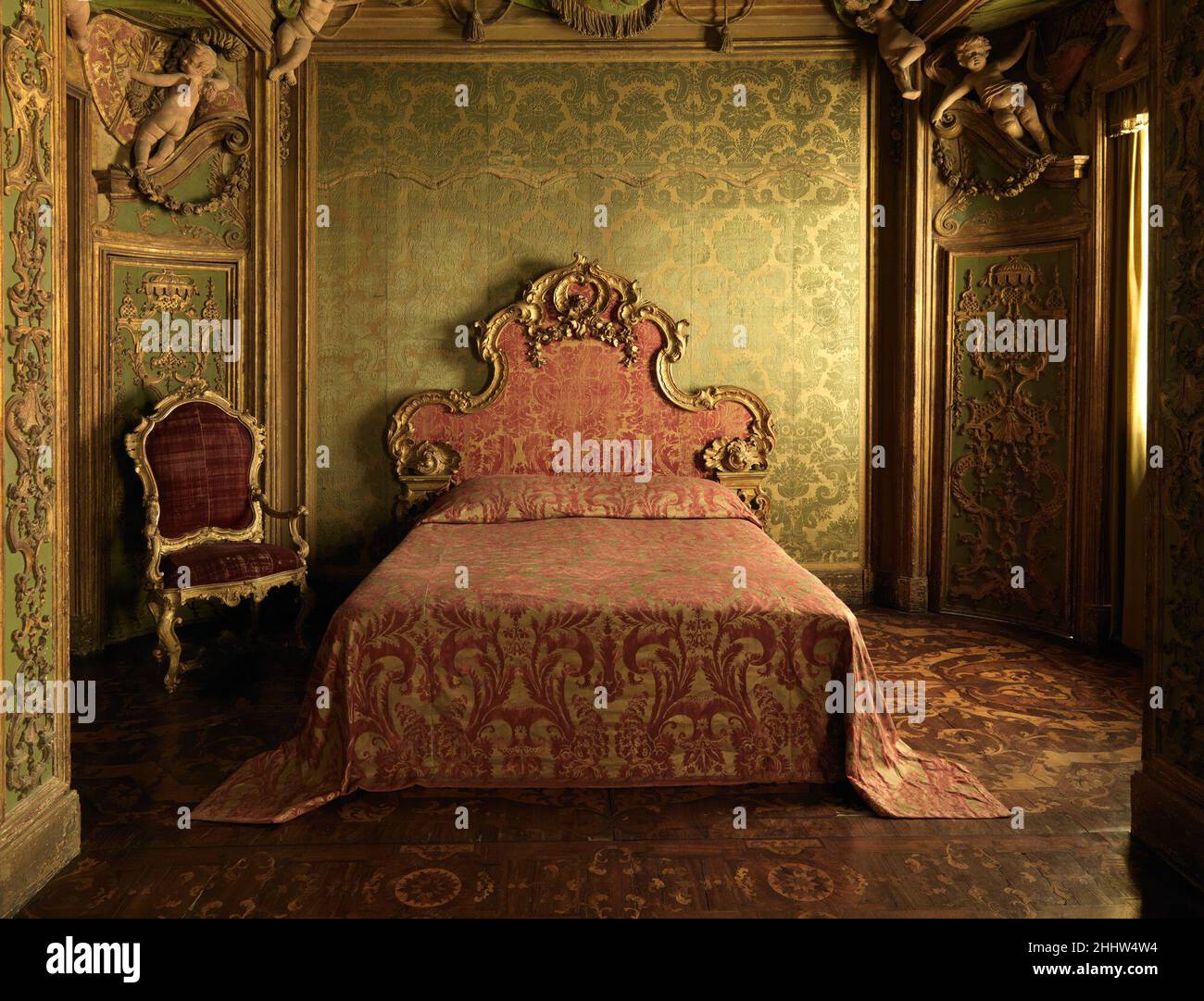 Alcov hi-res stock photography and images - Alamy