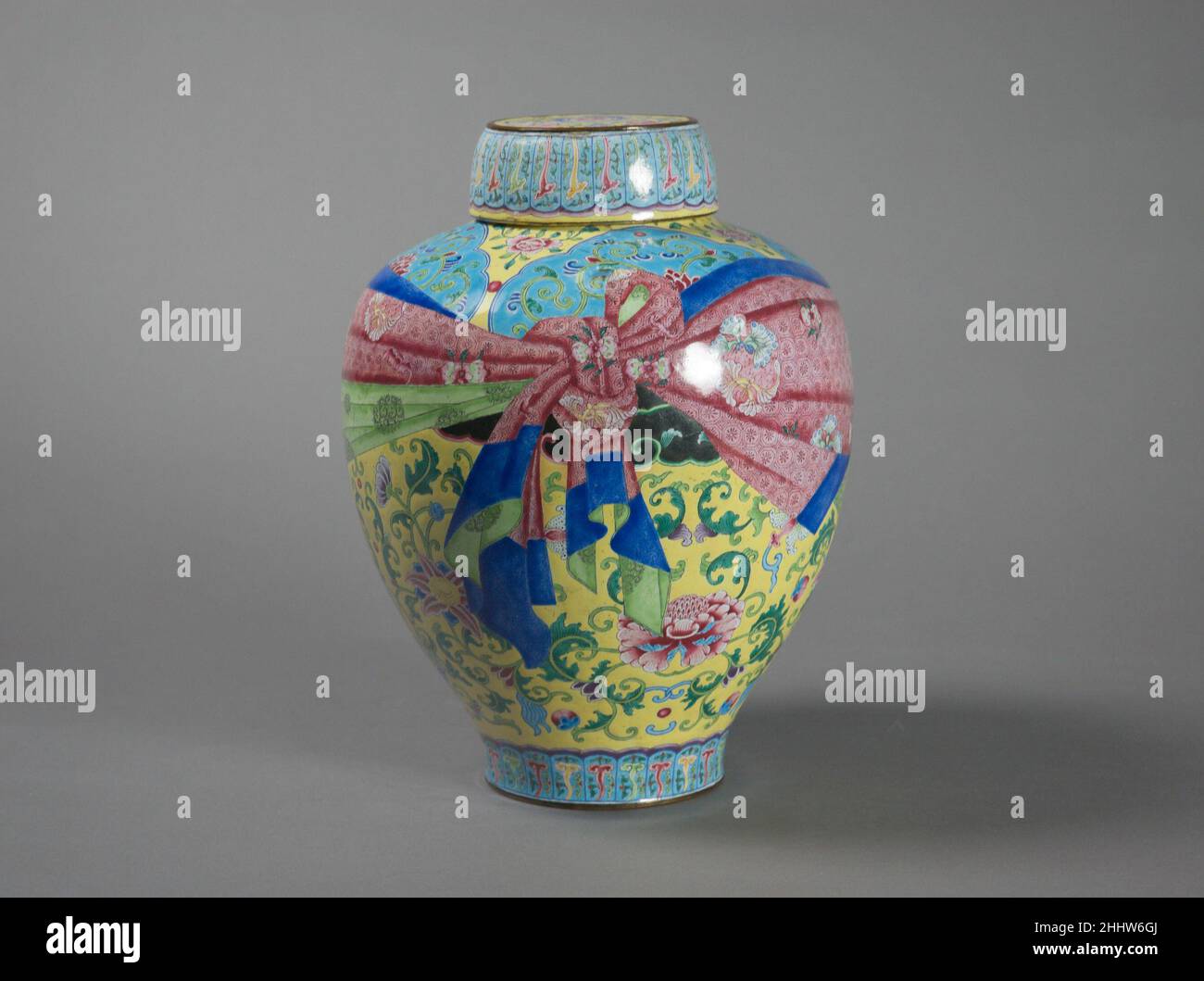 Indian textiles 18th century hi-res stock photography and images - Alamy
