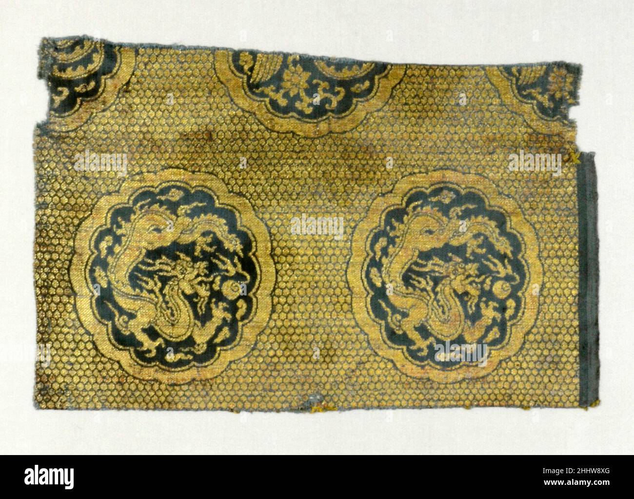 Textile with Dragons and Phoenixes late 13th–14th century China This ...