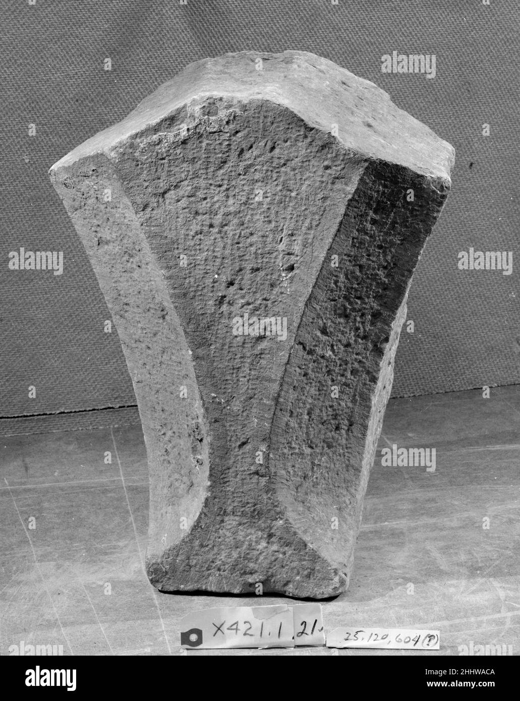 Architectural stone carvings Black and White Stock Photos & Images - Alamy