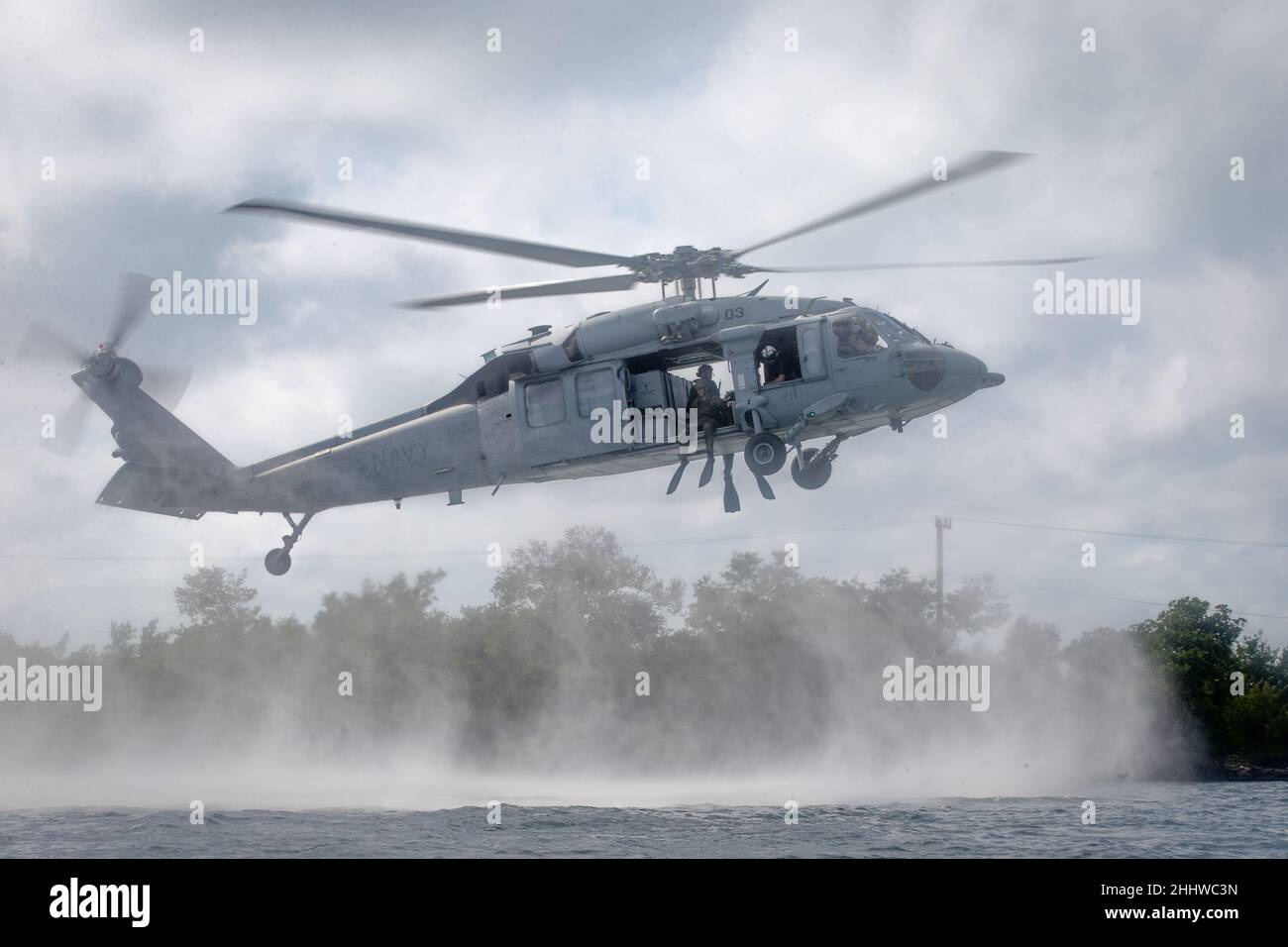 U.S. Marines with Force Company, 2d Reconnaissance Battalion, 2d Marine ...