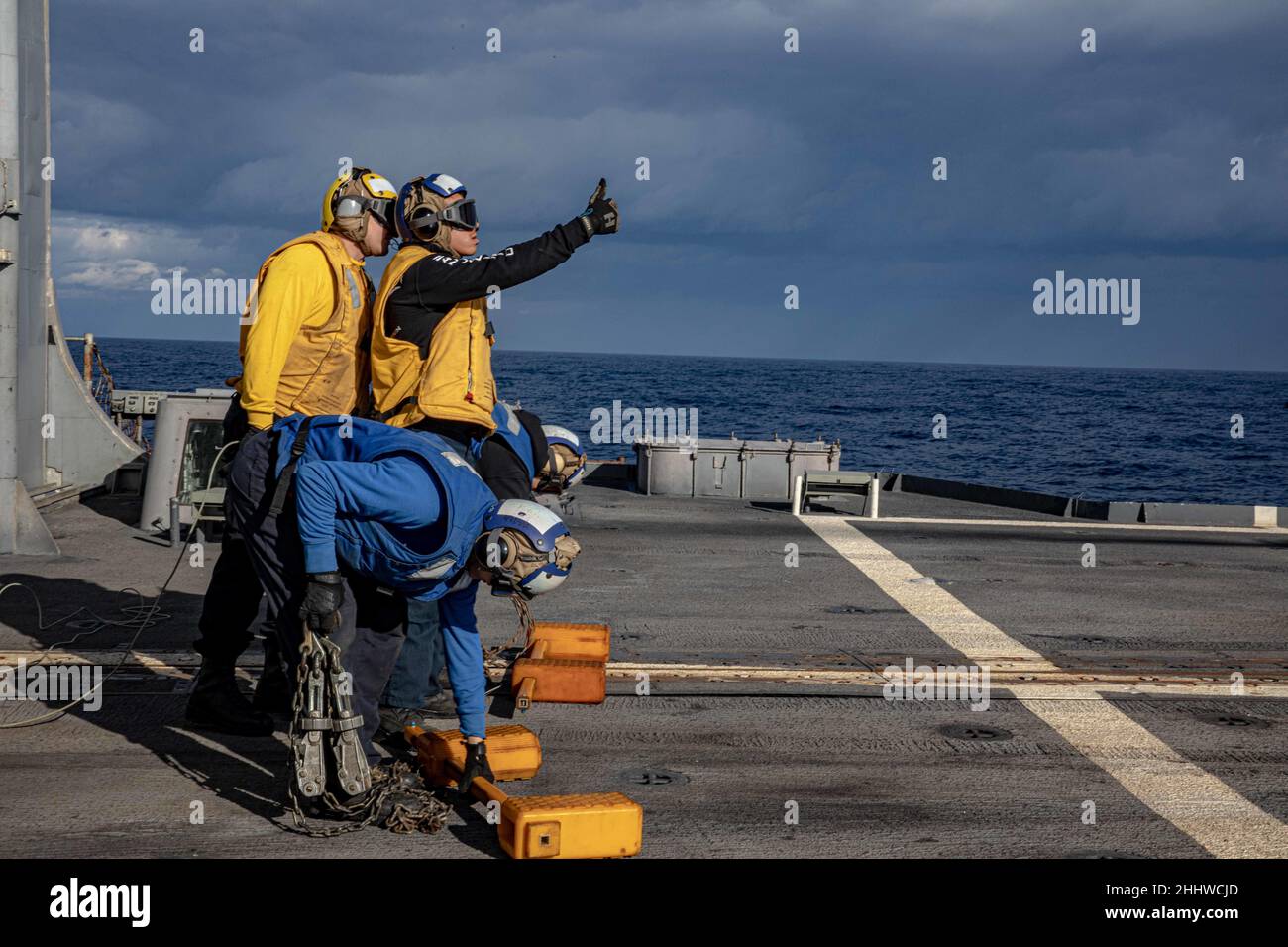 Uss san jacinto cg56 hi-res stock photography and images - Alamy