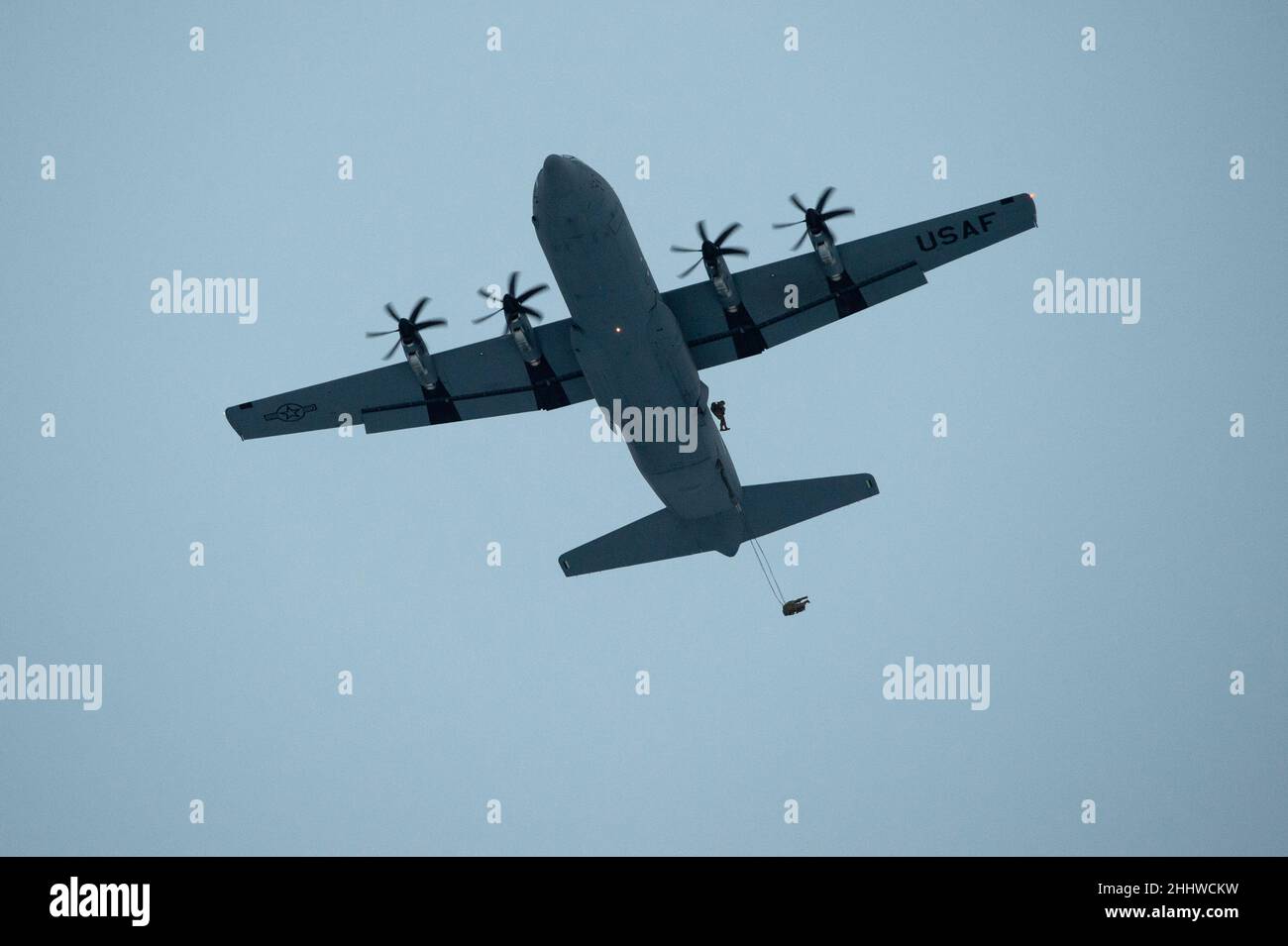 U.S. Air Force tactical air control party (TACP) specialists assigned ...