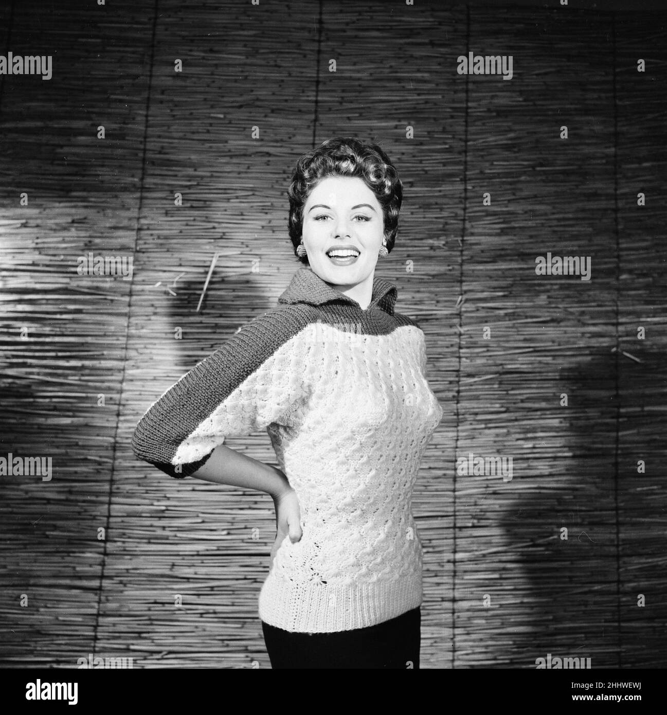 Actress eunice gayson hi-res stock photography and images - Alamy