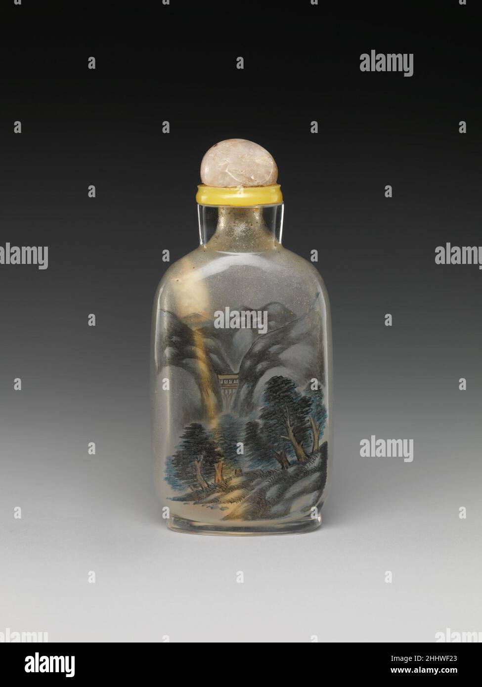 Snuff bottle with stopper 18th–19th century China. Snuff bottle with ...