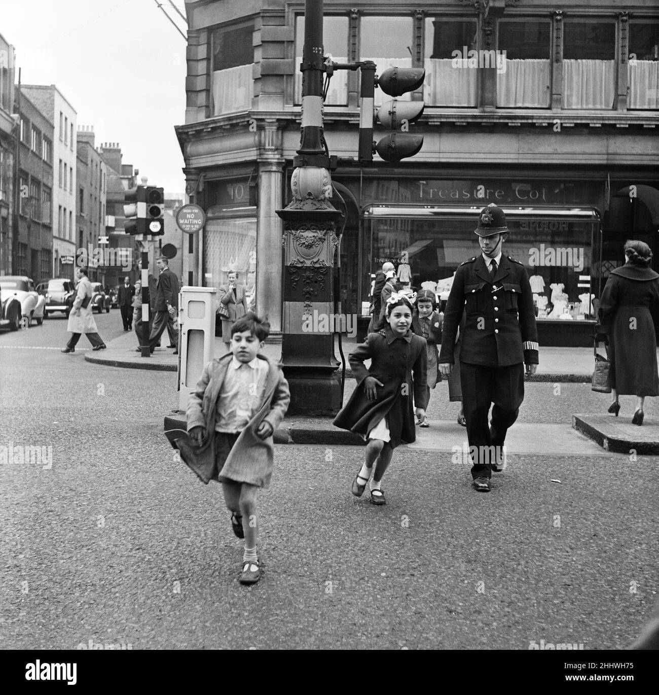 London Police 1950s High Resolution Stock Photography and Images - Alamy