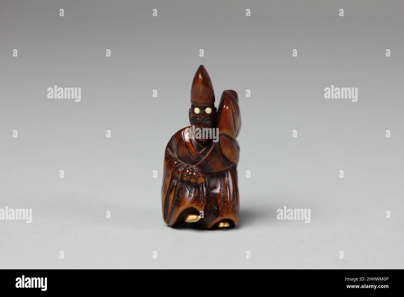 Netsuke of Noh Dancer 18th century Japan. Netsuke of Noh Dancer 59295 ...