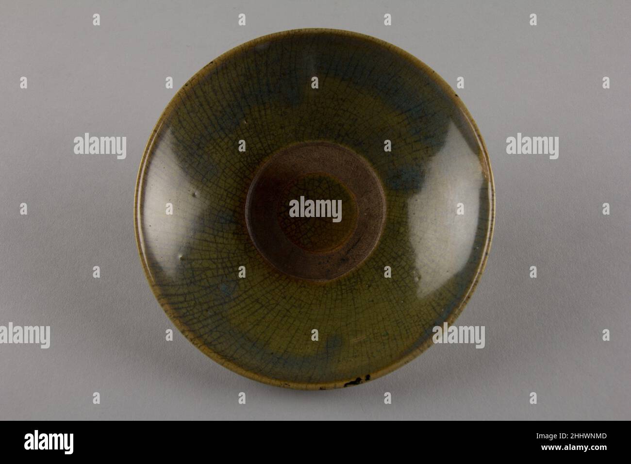 Dish 18th century China. Dish 48061 Stock Photo - Alamy