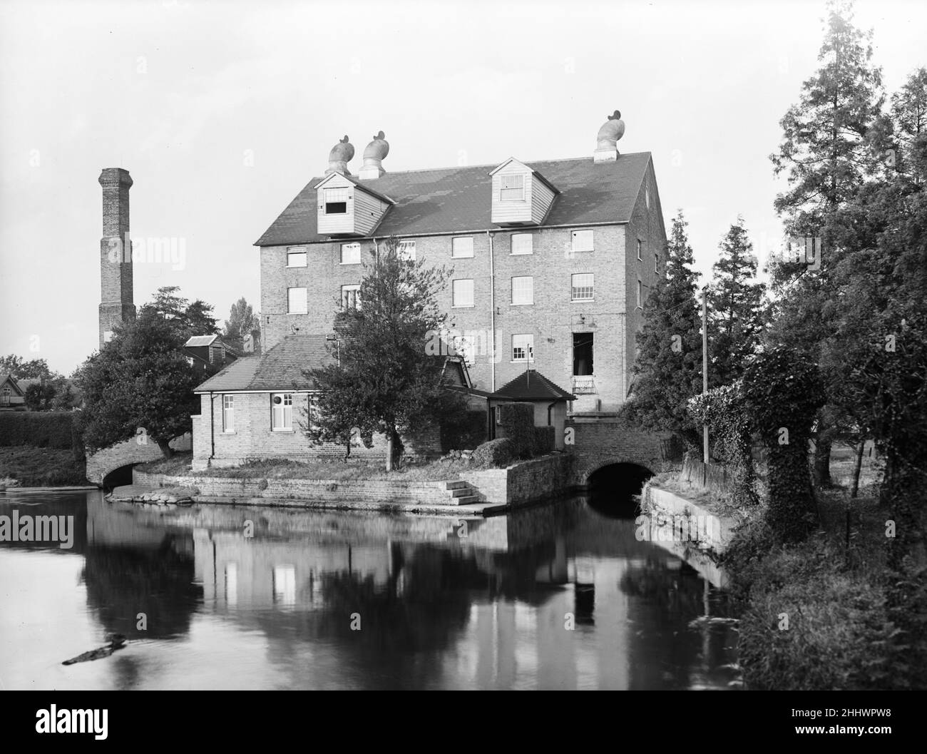 Denham buckinghamshire england hi-res stock photography and images - Alamy