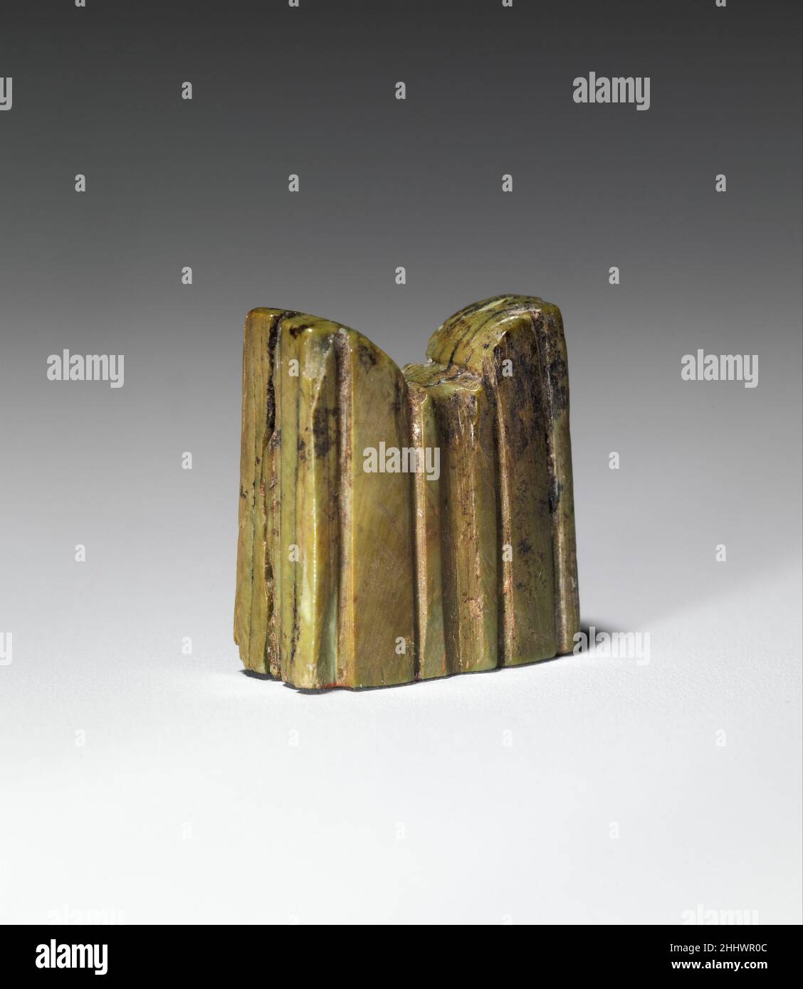 Artifact piece strategy hi-res stock photography and images - Alamy