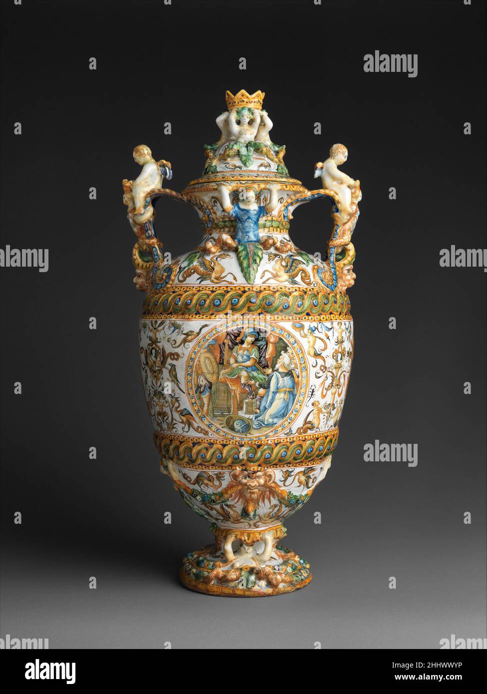 Pharmacy jar with subjects from The Campaigns of Julius Caesar 1580–81 ...