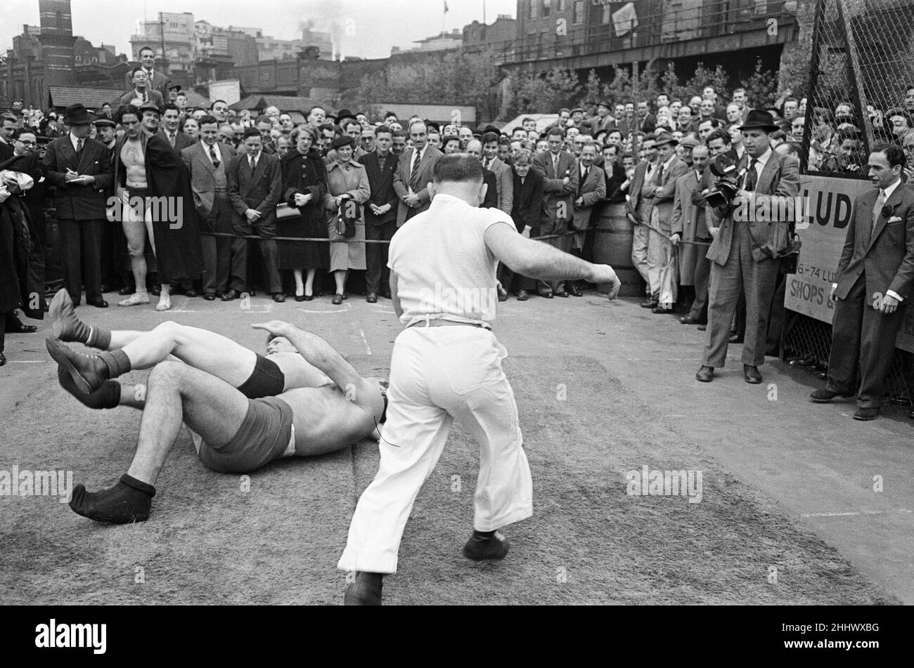 Primo Carnera v Al Hayes, Open Air Training Session at Ludgate Circus ...