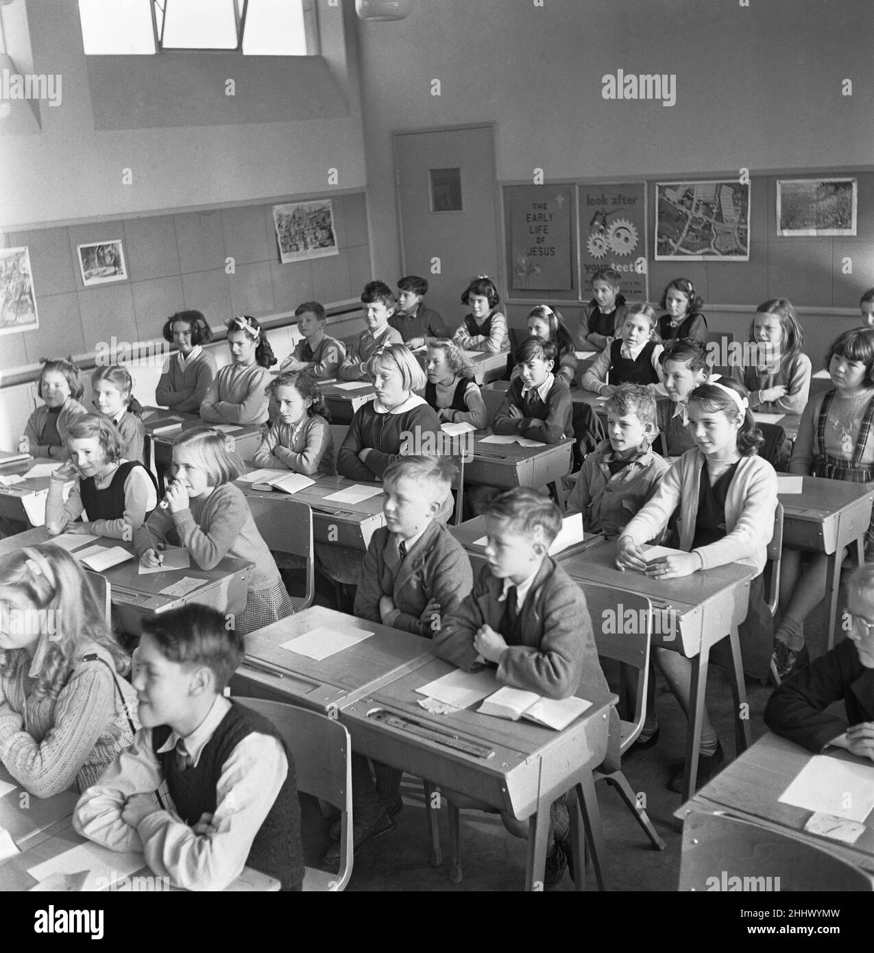 Overcrowded class Black and White Stock Photos & Images - Alamy