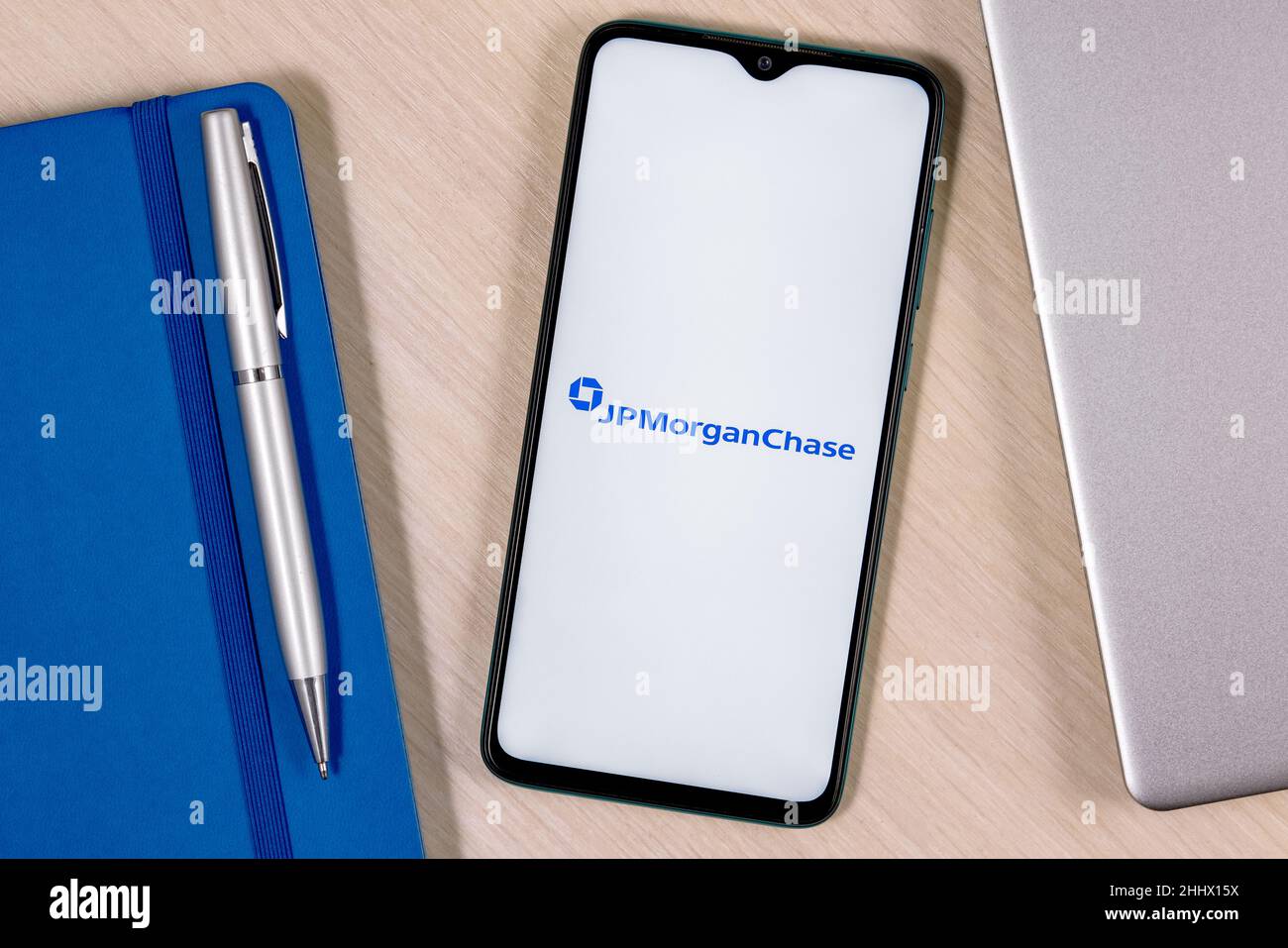 Chase bank logo hi-res stock photography and images - Alamy