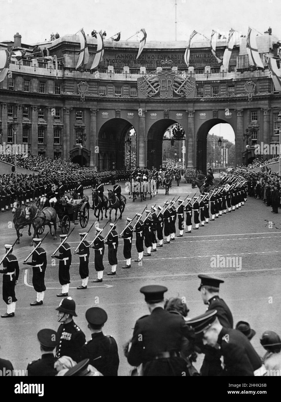 The Carriage Procession of Colonial Rulers passes underneath Admiralty ...
