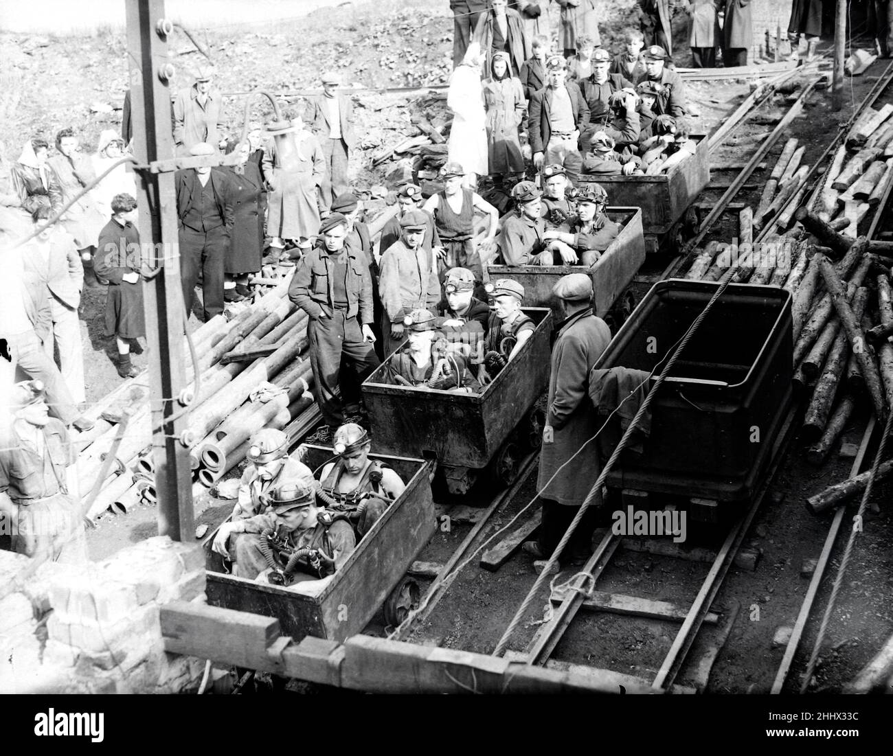 Knockshinnoch castle colliery hi-res stock photography and images - Alamy