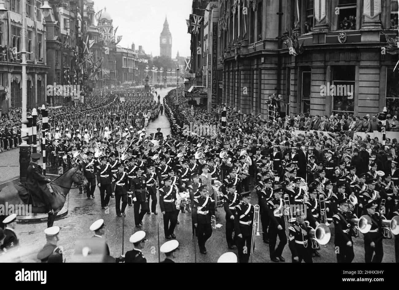 The Colonial Contingents of the armed service march along Whitehall ...