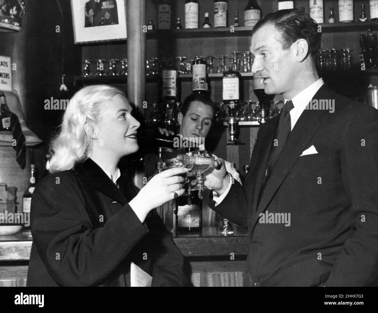 Agent zigzag Black and White Stock Photos & Images - Alamy