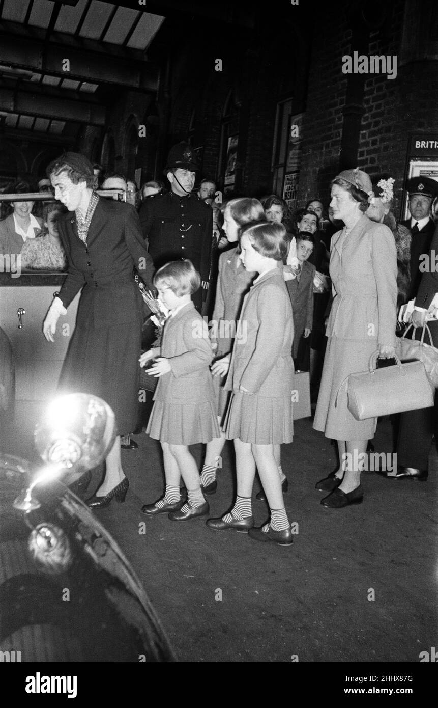 Queen Ingrid of Denmark and her three daughters arrive in London. They ...