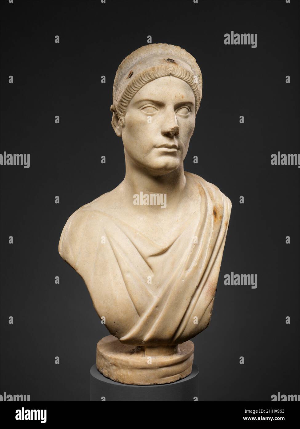 Marble portrait bust of a woman ca. A.D. 100–120 Roman This portrait of ...