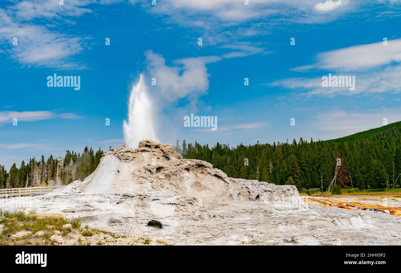 Geyser bursting hi-res stock photography and images - Alamy