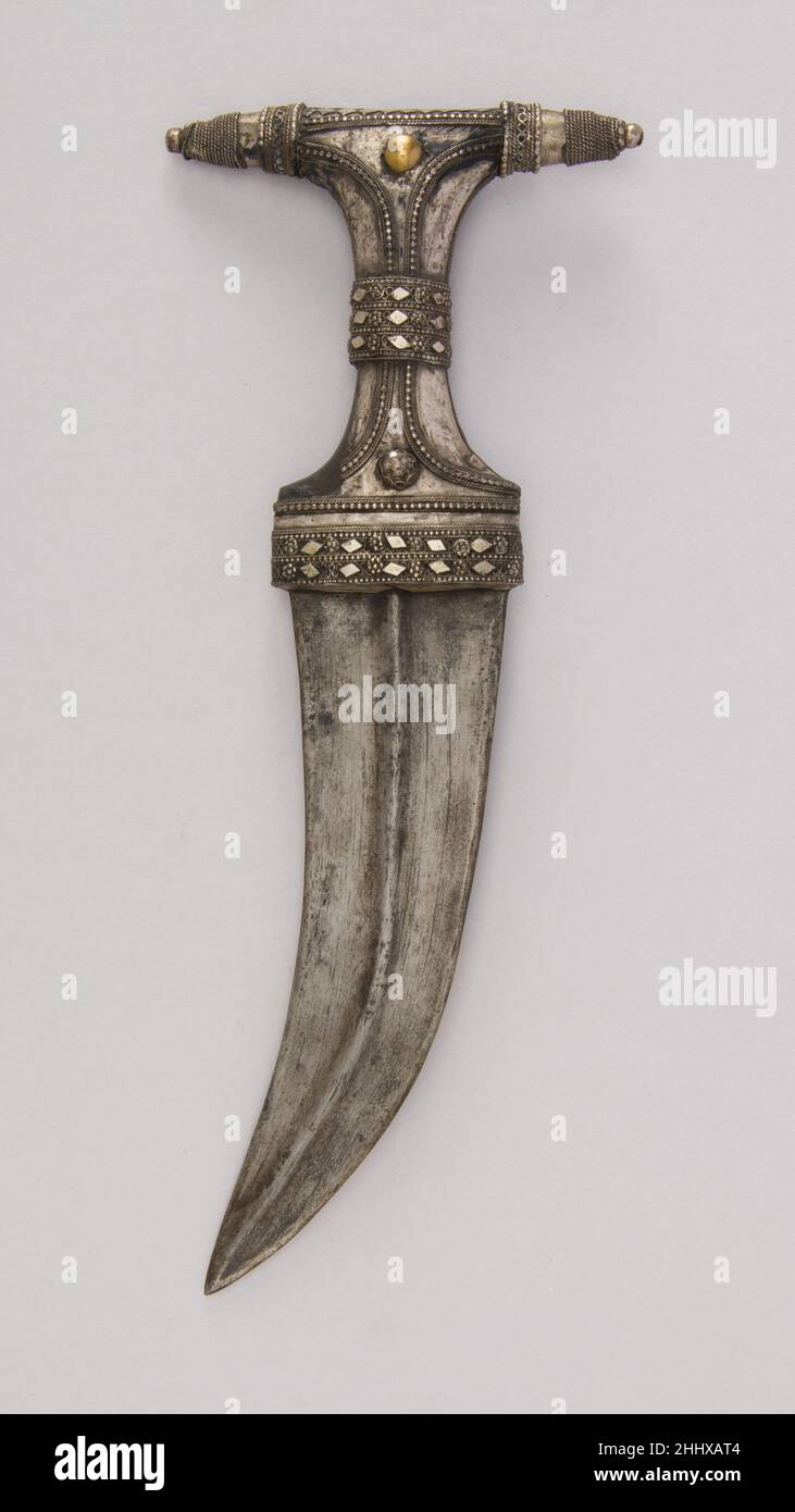 Ornate dagger scabbard hi-res stock photography and images - Alamy