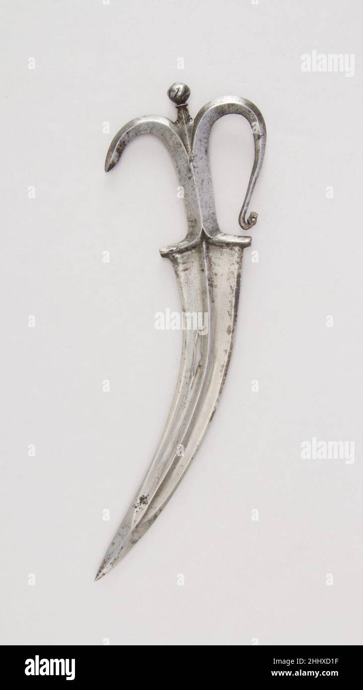 Indian dagger hi-res stock photography and images - Alamy