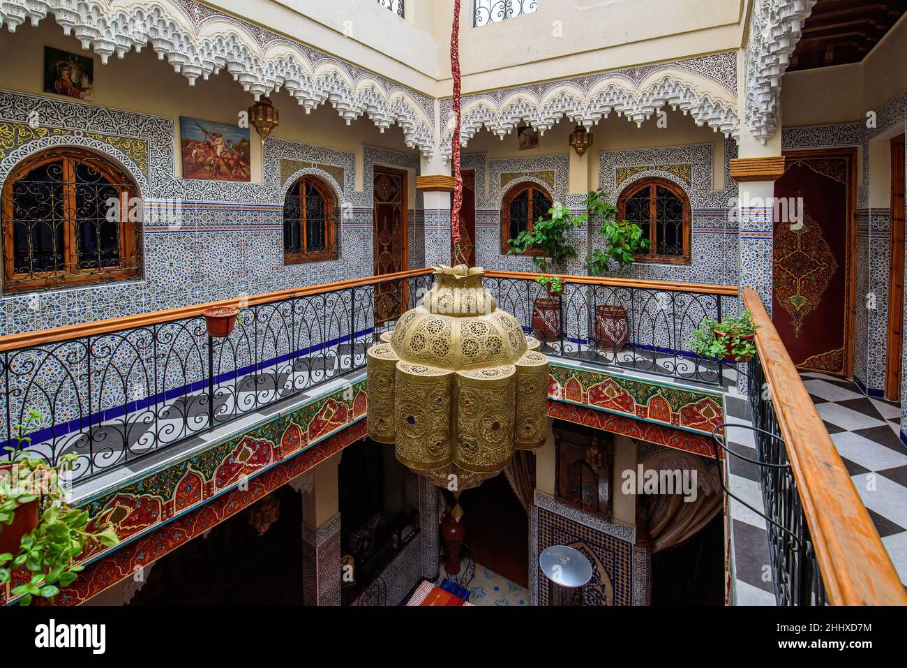Zellige moroccan hi-res stock photography and images - Alamy